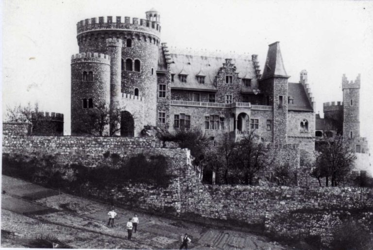Die Burg, das Wahrzeichen der Kupferstadt – Besichtigung wieder möglich! | Stolberg Touristik
